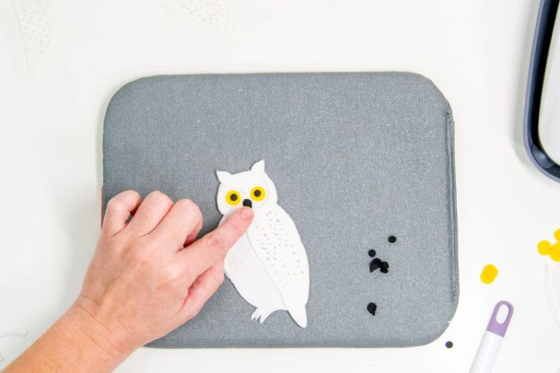 DIY Harry Potter Ornament | DIY Felt Hedwig | seeLINDSAY
